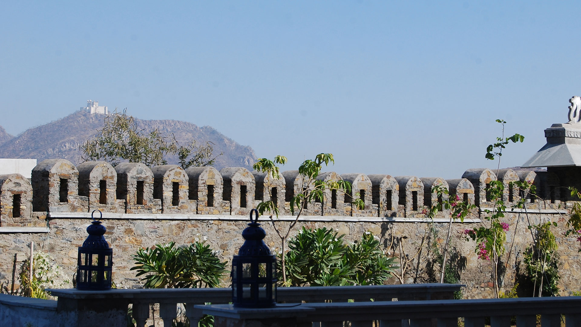 Bujera Fort, Udaipur, Rajasthan ⋆ Hotel ⋆ Greaves India